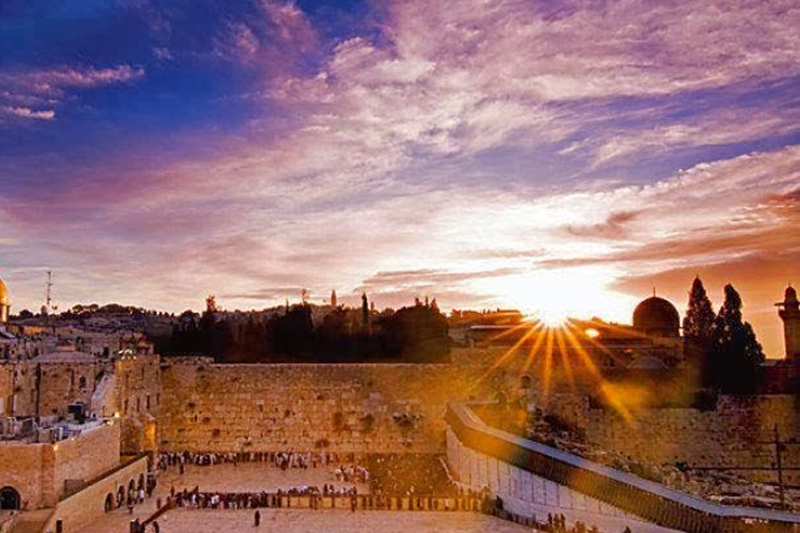 Vayeitzei – The Gate to Heaven – Key to Shalom Bayis (Clip) | Breslov ...